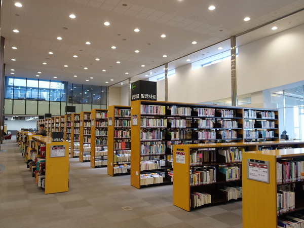 [세종을 만나다] 책과 함께 일상에 쉼을 더하다